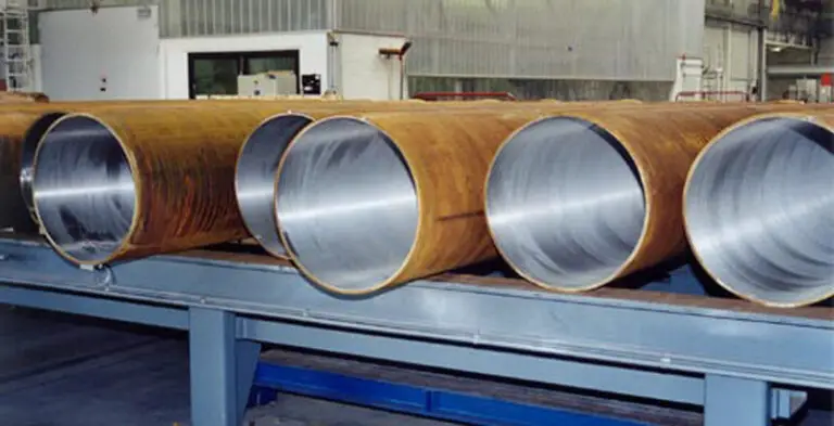 What is Cladded Pipe? Difference Between Clad and Lined Pipe | Weld Overlay – What Is Piping