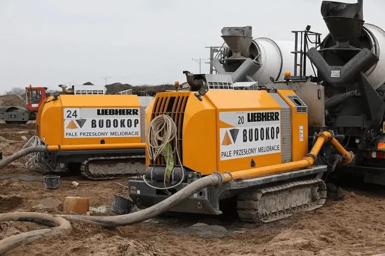What is a Concrete Pump? Its Working, Types, and Applications – What Is ...